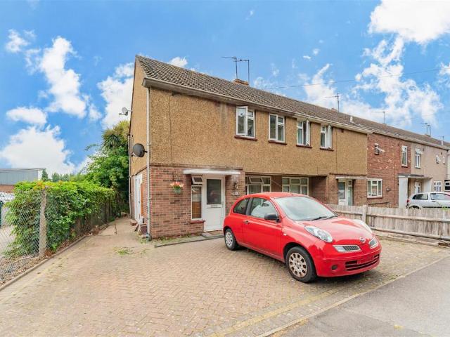 2 bedroom semi detached house for sale