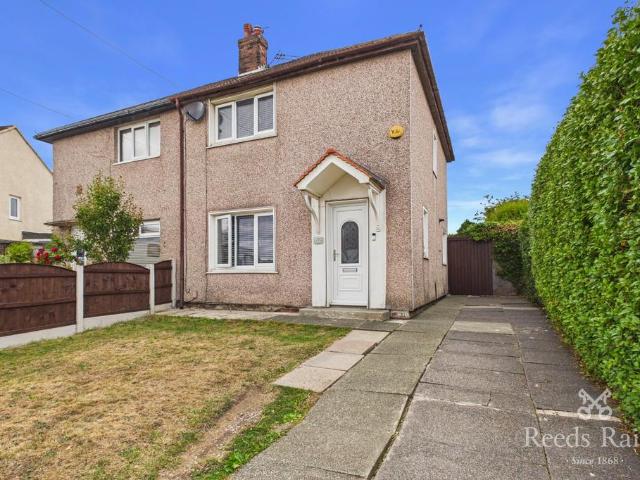 2 bedroom semi detached house for sale