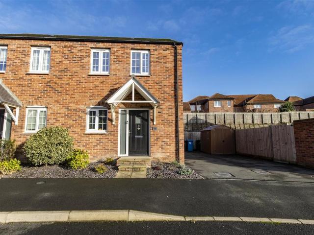 2 bedroom semi detached house for sale