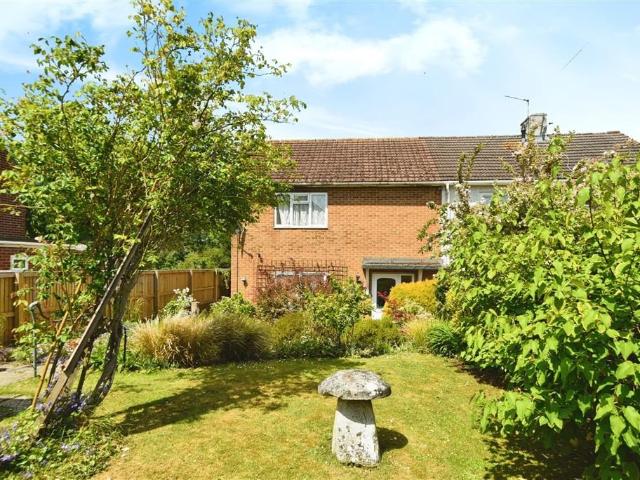 2 bedroom semi detached house for sale