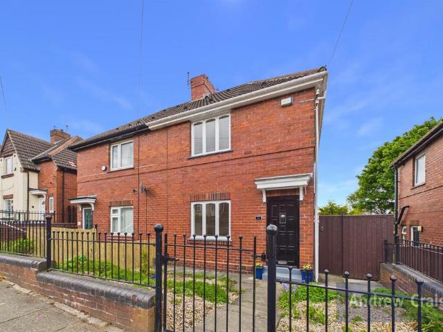 2 bedroom semi detached house for sale