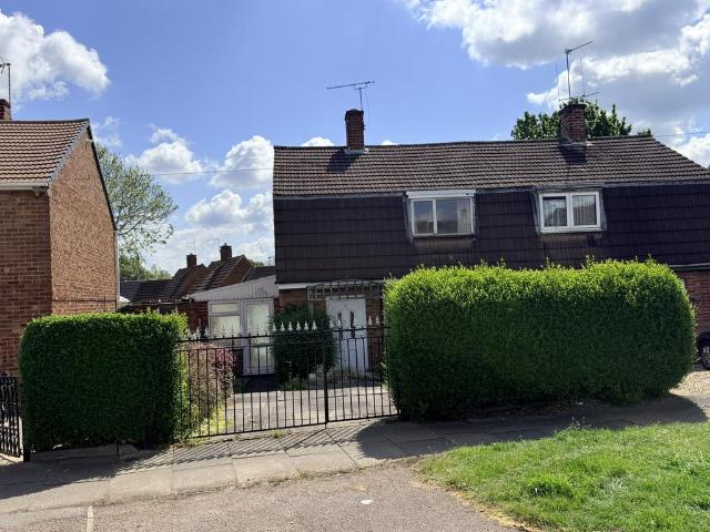 2 bedroom semi detached house for sale