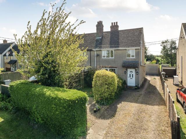 2 bedroom semi detached house for sale