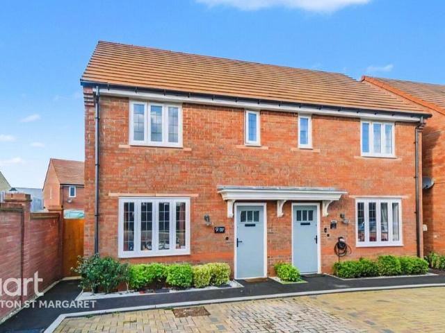 2 bedroom semi detached house for sale
