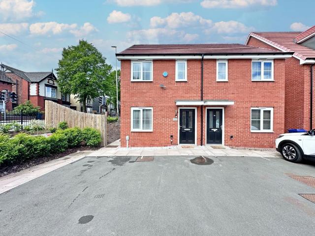 2 bedroom semi detached house for sale