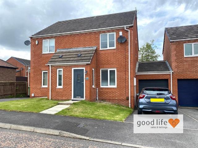 2 bedroom semi detached house for sale