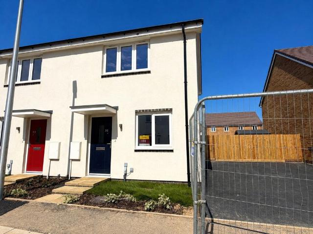 2 bedroom semi detached house for sale