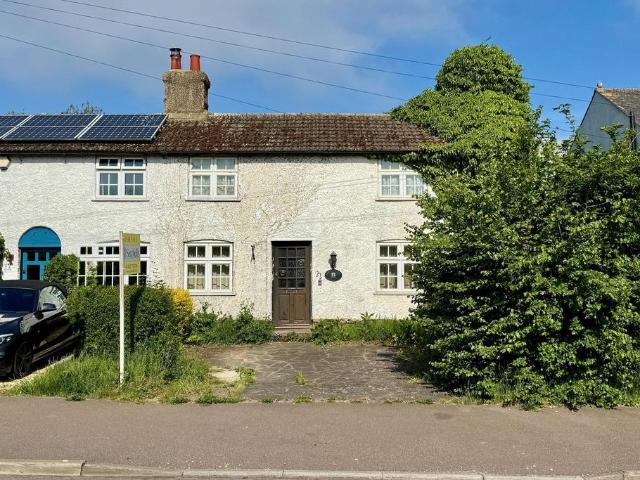 2 bedroom semi detached house for sale