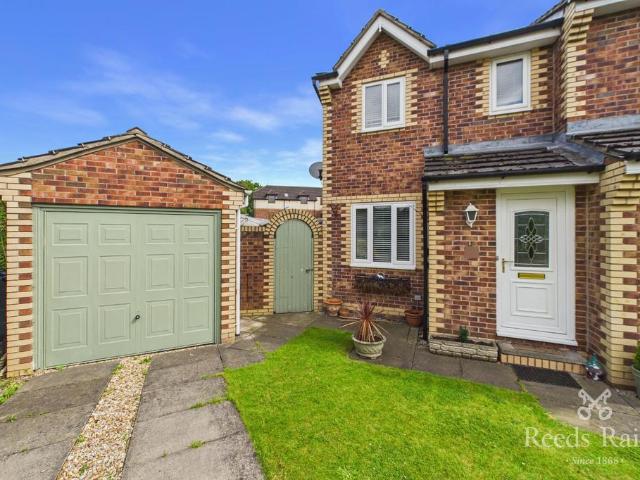 2 bedroom semi detached house for sale