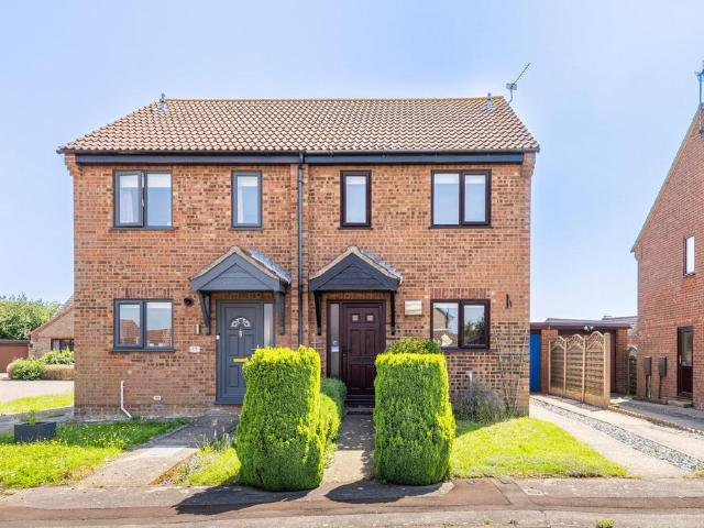 2 bedroom semi detached house for sale