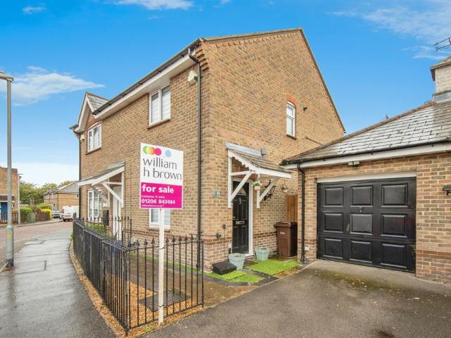 2 bedroom semi detached house for sale