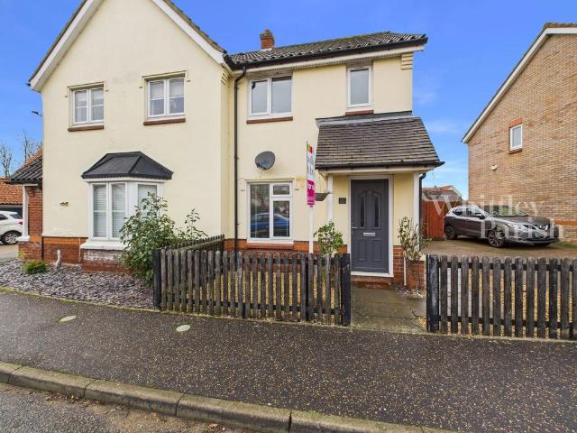 2 bedroom semi detached house for sale