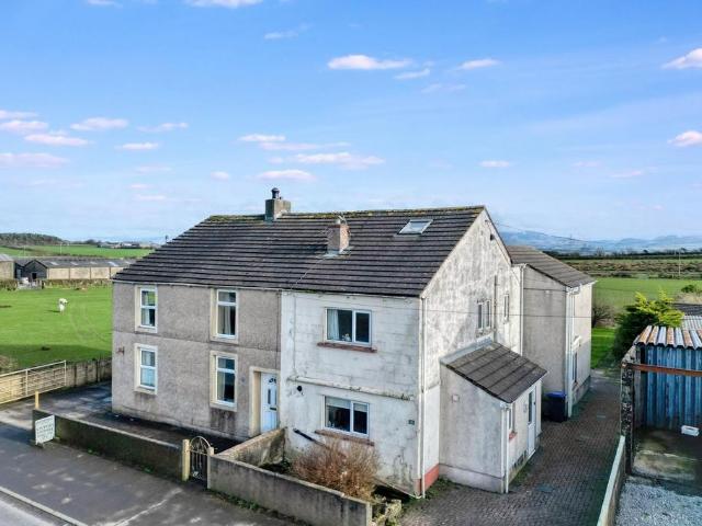 2 bedroom semi detached house for sale