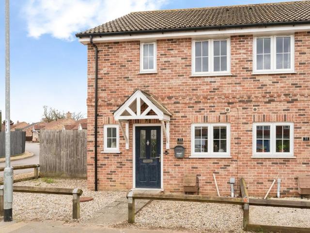 2 bedroom semi detached house for sale