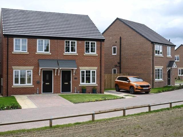 2 bedroom semi detached house for sale