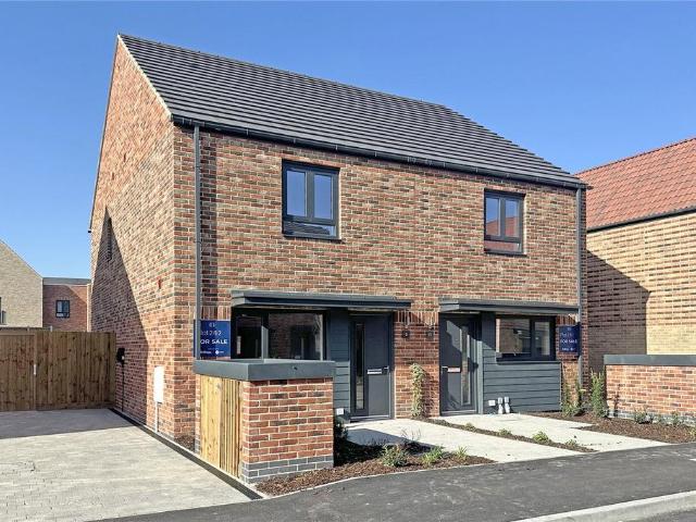 2 bedroom semi detached house for sale