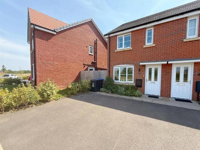 2 bedroom semi detached house for sale
