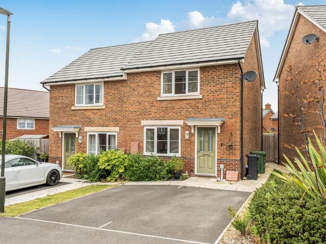 2 bedroom semi detached house for sale