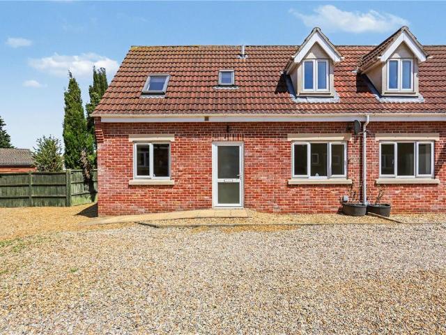 2 bedroom semi detached house for sale