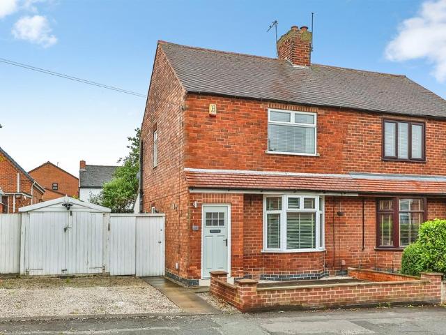 2 bedroom semi detached house for sale