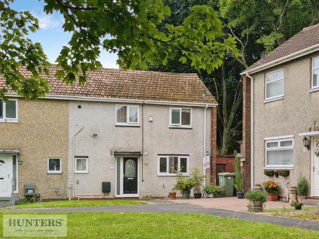 2 bedroom semi detached house for sale