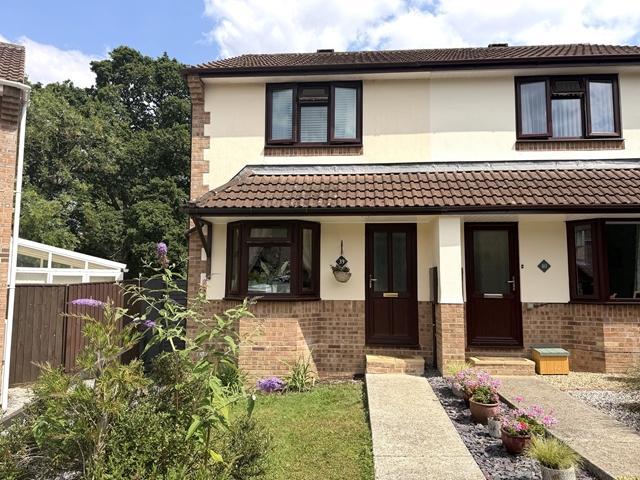 2 bedroom semi detached house for sale
