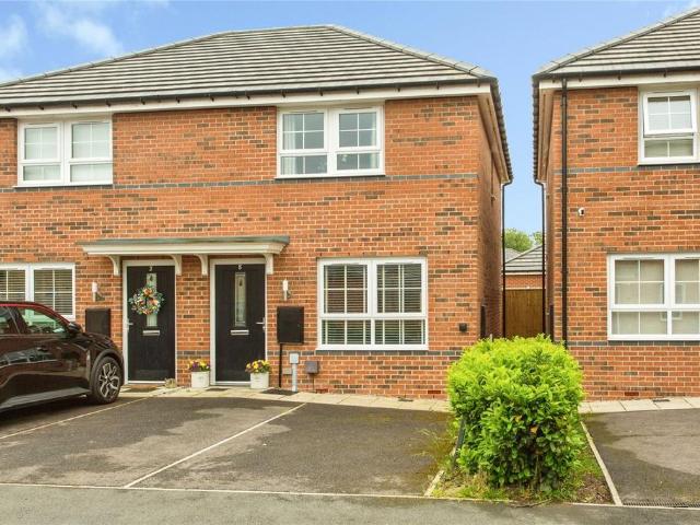2 bedroom semi detached house for sale