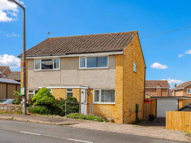 2 bedroom semi detached house for sale