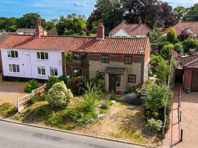 2 bedroom semi detached house for sale
