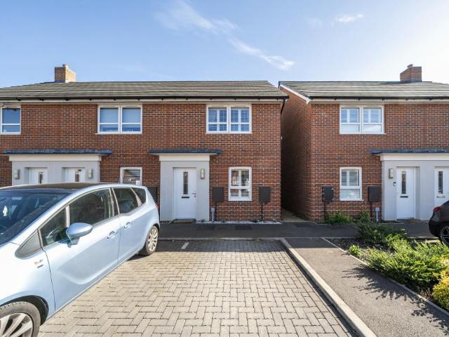 2 bedroom semi detached house for sale