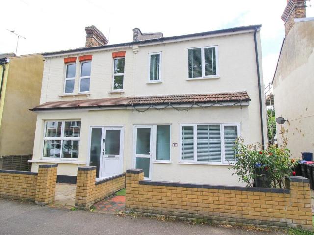 2 bedroom semi detached house for sale
