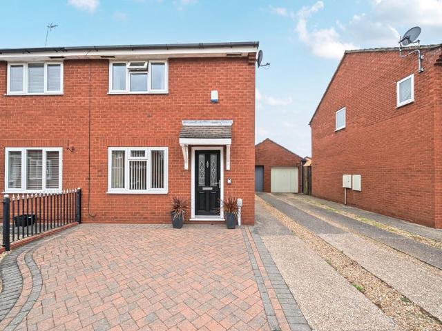 2 bedroom semi detached house for sale