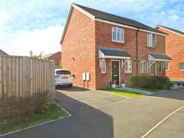 2 bedroom semi detached house for sale