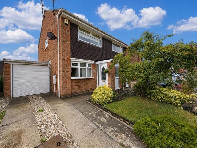 2 bedroom semi detached house for sale