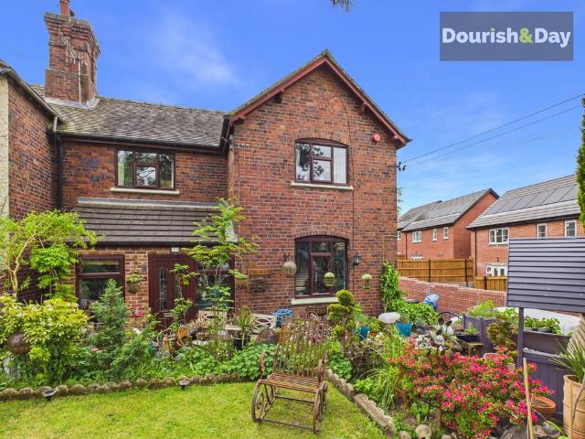 2 bedroom semi detached house for sale