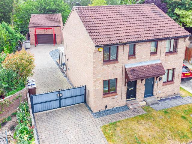 2 bedroom semi detached house for sale