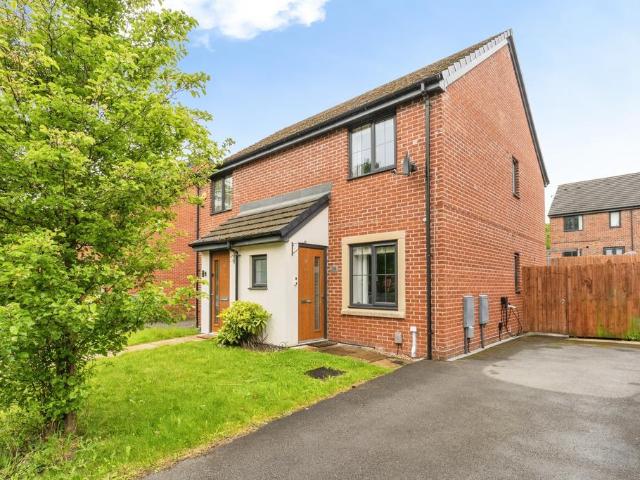 2 bedroom semi detached house for sale