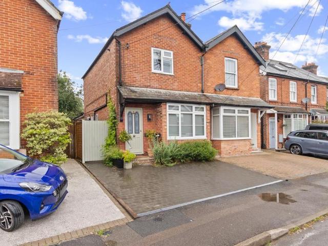 2 bedroom semi detached house for sale