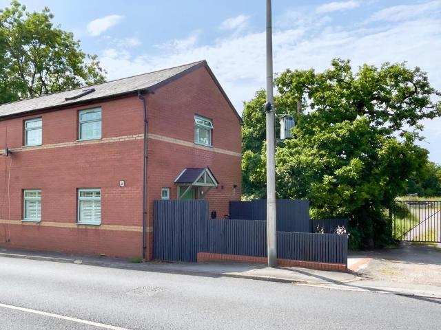 2 bedroom semi detached house for sale
