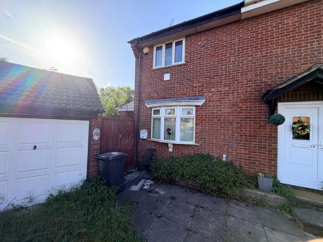 2 bedroom semi detached house for sale