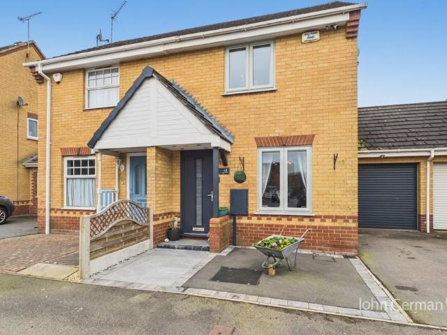 2 bedroom semi detached house for sale