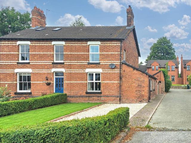 2 bedroom semi detached house for sale
