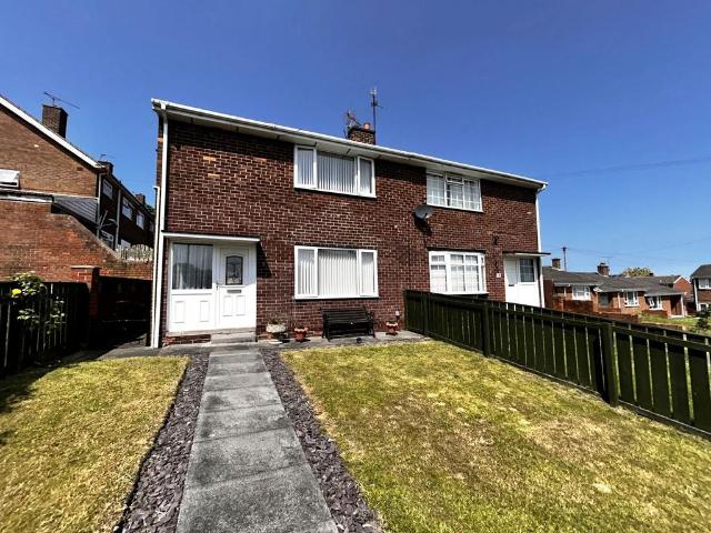 2 bedroom semi detached house for sale