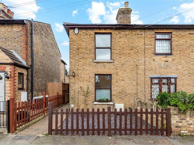 2 bedroom semi detached house for sale