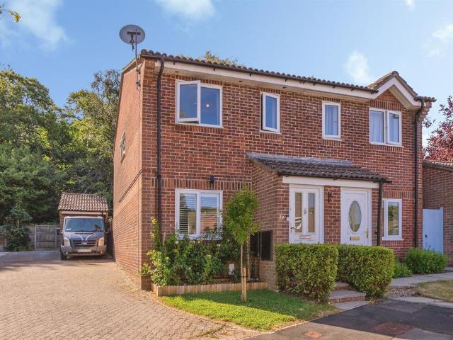 2 bedroom semi detached house for sale