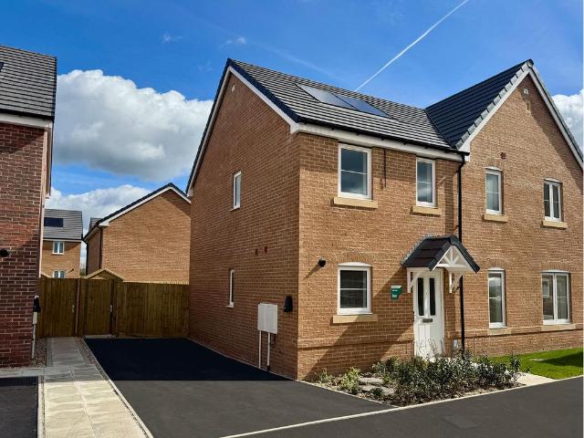 2 bedroom semi detached house for sale