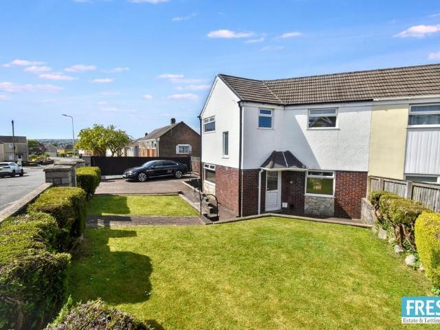 2 bedroom semi detached house for sale