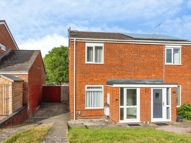 2 bedroom semi detached house for sale