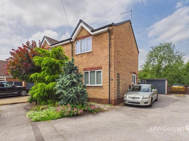 2 bedroom semi detached house for sale