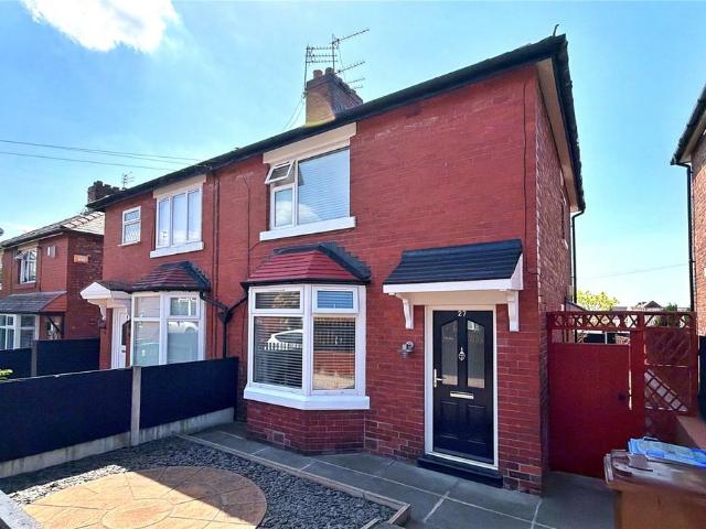 2 bedroom semi detached house for sale